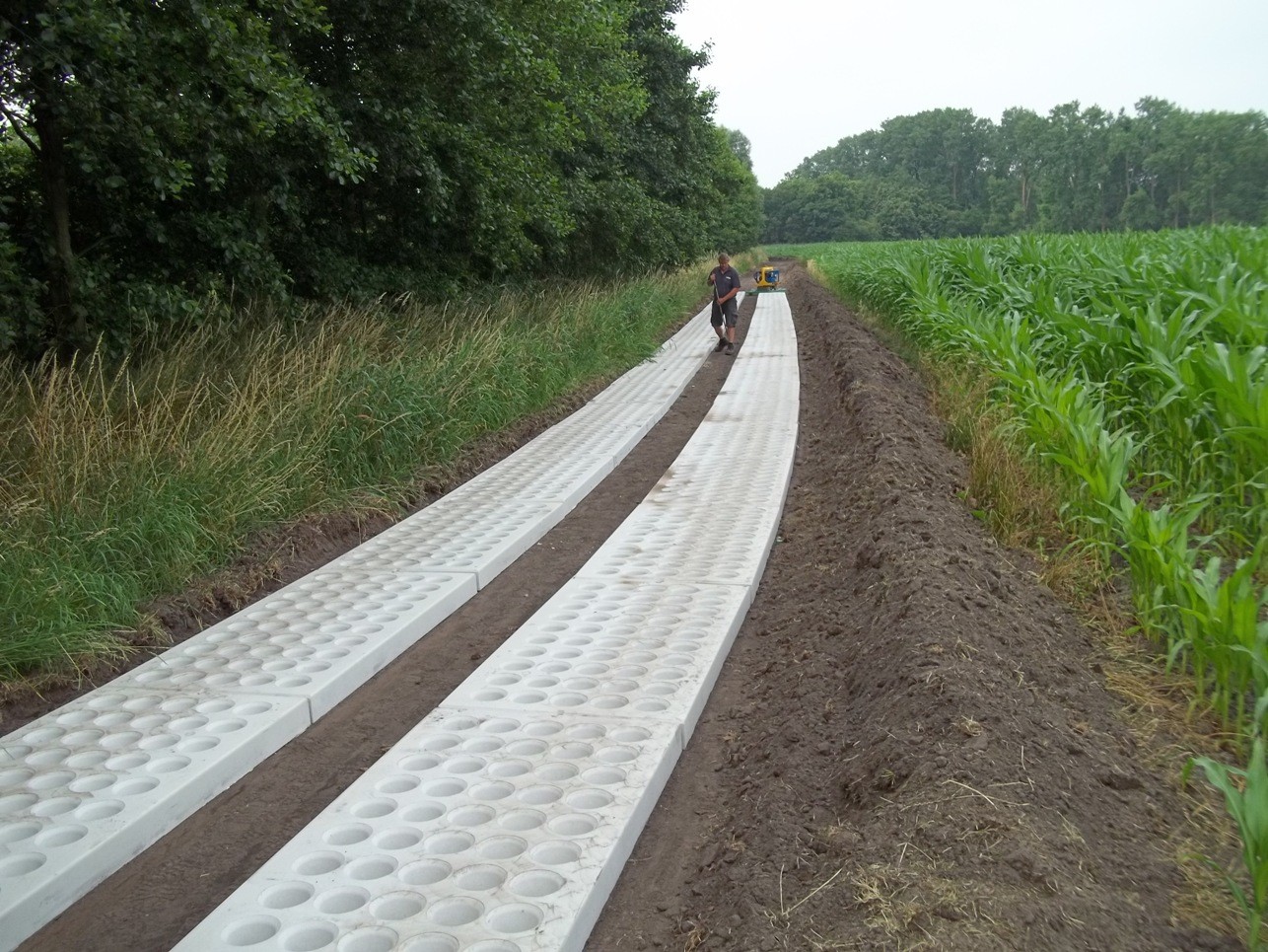 Grasplaat van beton | tot 20 ton aslast - FVR-trading